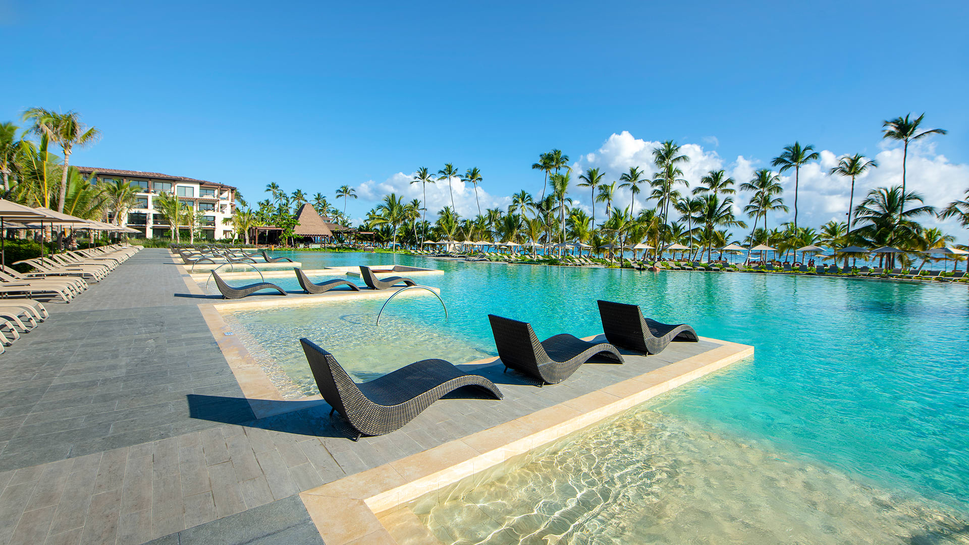 Lopesan Hotels and Resorts | selloffvacations.com