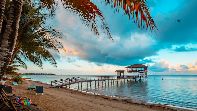 Roatan Vacation Travel Deals, Package Vacations, Hotels, Flights, Tours ...